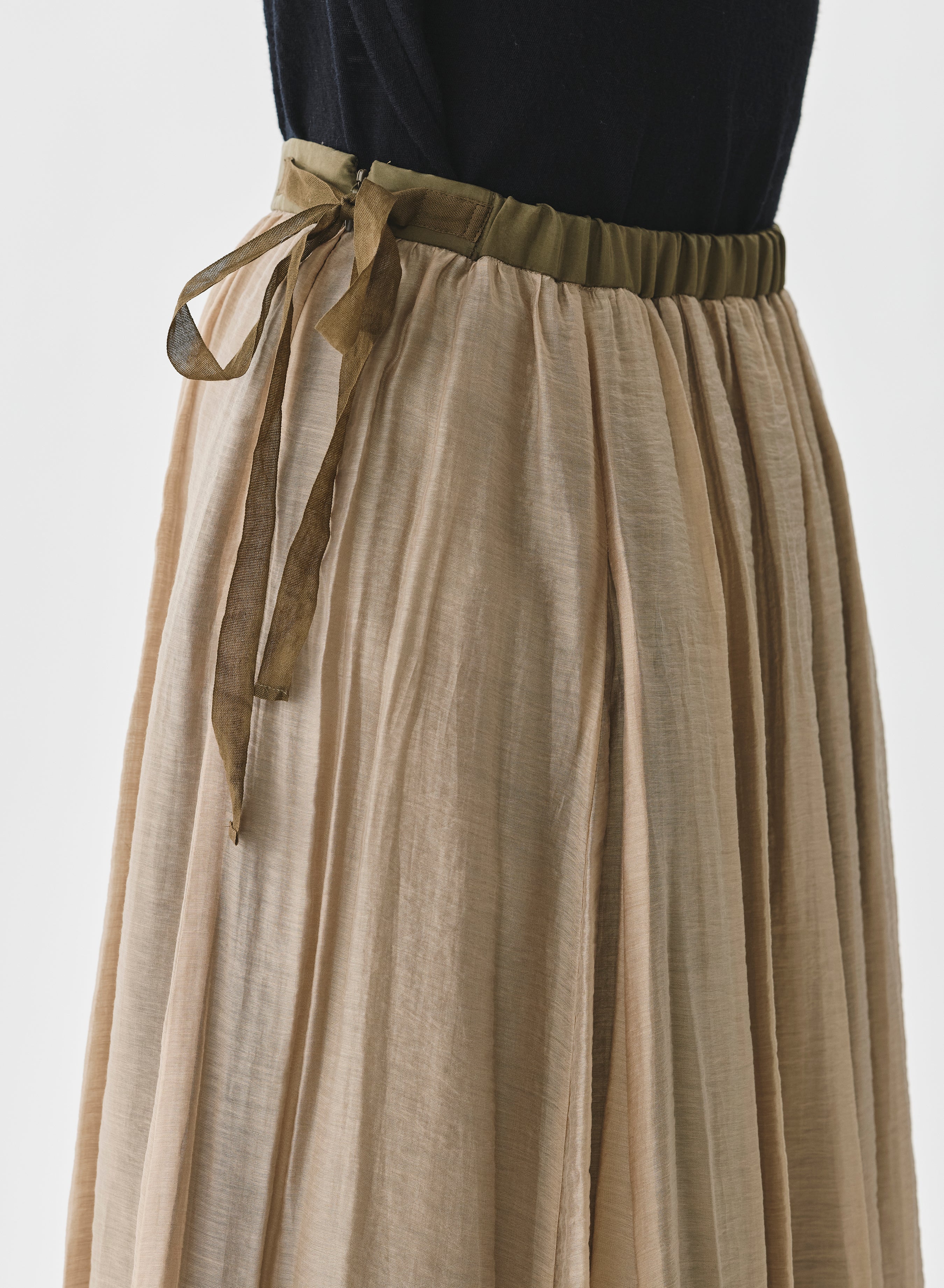 PAS DE CALAIS Crinkle Long Skirt | COCKTAIL – SIDEFAME GROUP | Premium ...